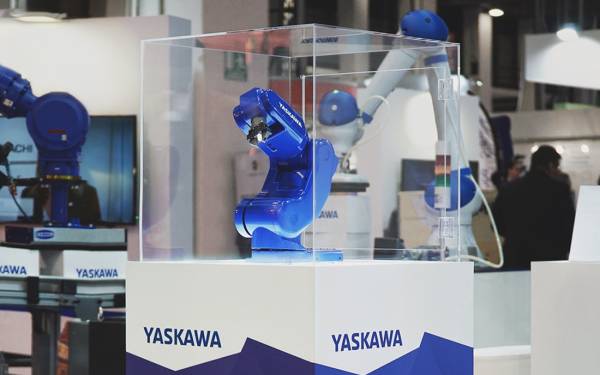 Vitrina SIL 2019 para Robot Yaskawa MOTOMINI by Mazzima